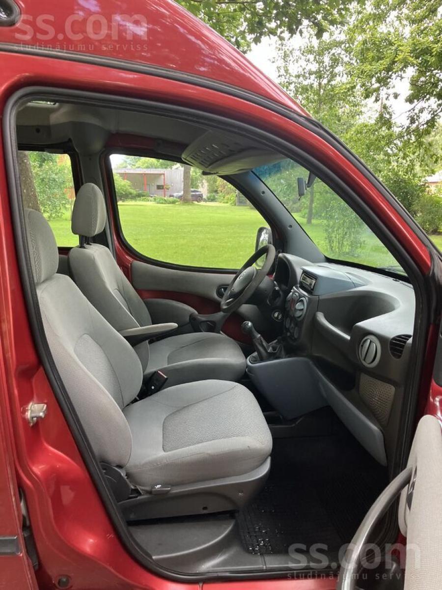 Sarkans Fiat Doblo 2006 Jelgava, ar dzinēja tilpumu 1.30 L un nobraukumu 251 tūkst. km par 1850 €, foto 10 vietnē AUTOMOTO.COM.LV