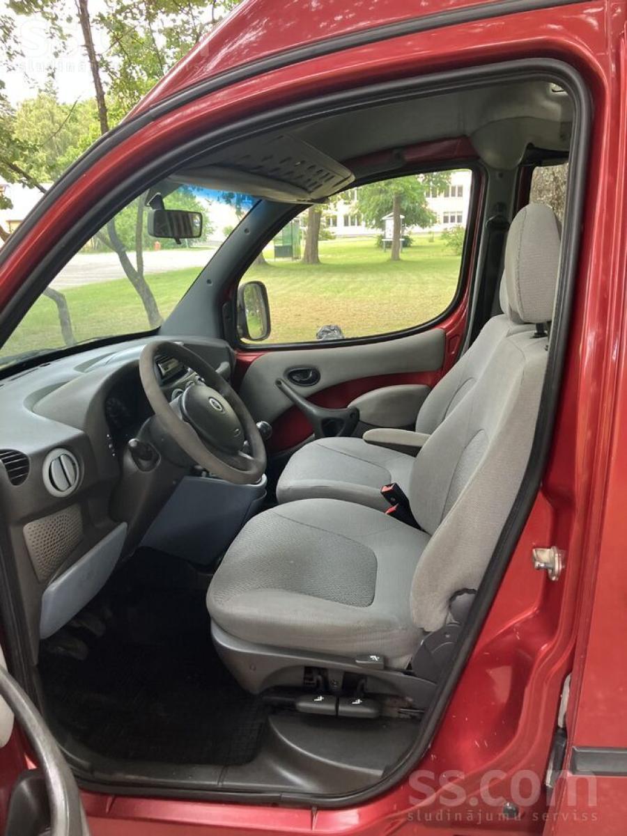 Sarkans Fiat Doblo 2006 Jelgava, ar dzinēja tilpumu 1.30 L un nobraukumu 251 tūkst. km par 1850 €, foto 11 vietnē AUTOMOTO.COM.LV