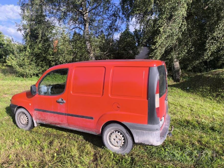 Red Fiat Doblo 2001 in Jelgava, with an engine capacity of 1.90 L and mileage of 158 thousand km for 1700 €, photo 3 on AUTOMOTO.COM.LV