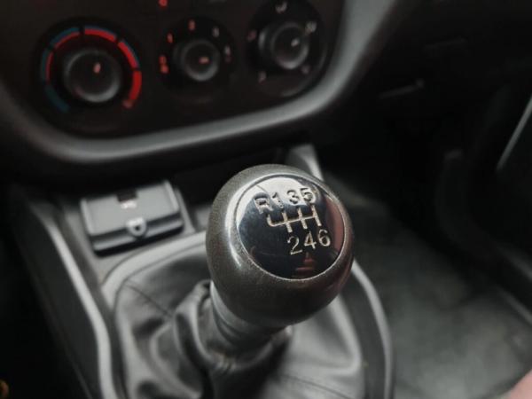 Fiat Doblo 2015 in Riga, with an engine capacity of 1.60 L and mileage of 253 thousand km for 5550 €, photo 9 on AUTOMOTO.COM.LV