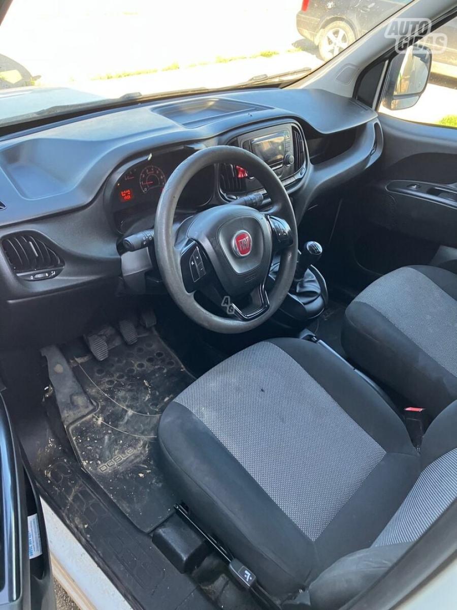 Fiat Doblo 2017 in Vilnius, with an engine capacity of 1.30 L and mileage of 217 thousand km for 3200 €, photo 5 on AUTOMOTO.COM.LV