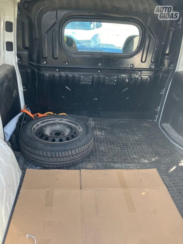 Fiat Doblo 2017 in Vilnius, with an engine capacity of 1.30 L and mileage of 217 thousand km for 3200 €, photo 6 on AUTOMOTO.COM.LV