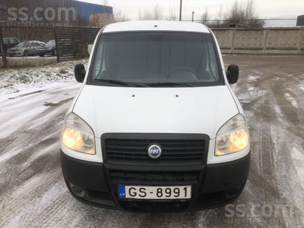 Balts Fiat Doblo 2007 Ogre, ar dzinēja tilpumu 1.90 L un nobraukumu 401 tūkst. km par 2050 €, foto 1 vietnē AUTOMOTO.COM.LV