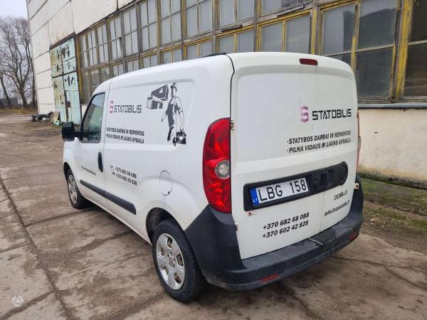 White Fiat Doblo 2010 in Kaunas, with an engine capacity of 1.60 L and mileage of 400 thousand km for 1650 €, photo 3 on AUTOMOTO.COM.LV
