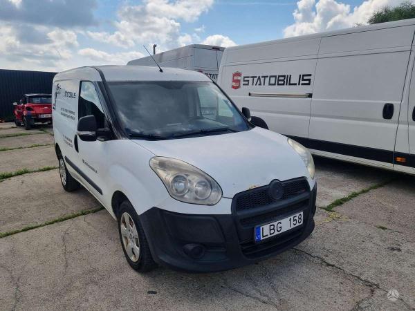 Balts Fiat Doblo 2010 Kauņa, ar dzinēja tilpumu 1.60 L un nobraukumu 400 tūkst. km par 1650 €, foto 1 vietnē AUTOMOTO.COM.LV