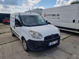 Balts Fiat Doblo 2010 Kauņa, ar dzinēja tilpumu 1.60 L un nobraukumu 400 tūkst. km par 1650 €, foto  vietnē AUTOMOTO.COM.LV