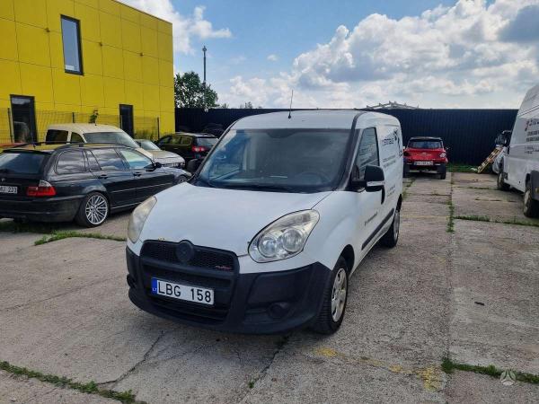 Balts Fiat Doblo 2010 Kauņa, ar dzinēja tilpumu 1.60 L un nobraukumu 400 tūkst. km par 1650 €, foto 4 vietnē AUTOMOTO.COM.LV
