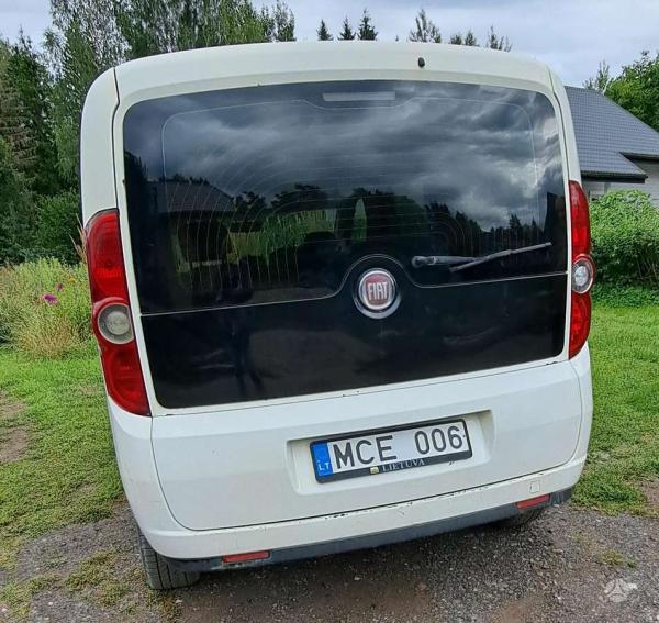 Balts Fiat Doblo 2011 Kauņa, ar dzinēja tilpumu 1.60 L un nobraukumu 402 tūkst. km par 2200 €, foto 6 vietnē AUTOMOTO.COM.LV