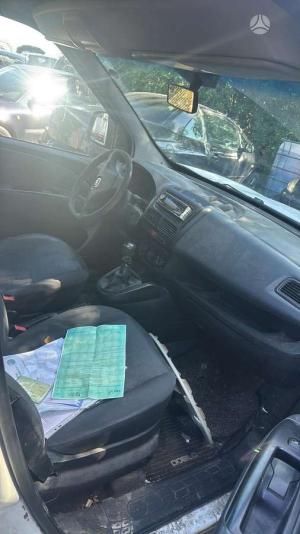 Balts Fiat Doblo 2011 Kaišiadorys, ar dzinēja tilpumu 1.60 L un nobraukumu 461 tūkst. km par 1100 €, foto 4 vietnē AUTOMOTO.COM.LV