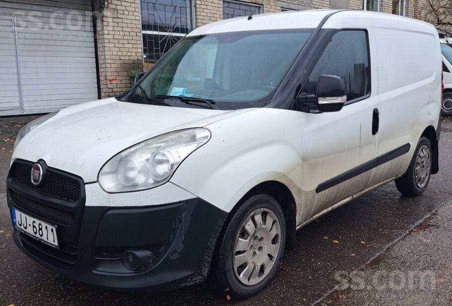 White Fiat Doblo 2013 in Riga, with an engine capacity of 1.30 L and mileage of 295 thousand km for 2420 €, photo 3 on AUTOMOTO.COM.LV