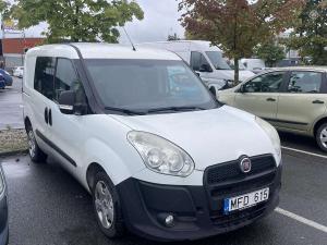White Fiat Doblo 2013 in Vilnius, with an engine capacity of 1.60 L and mileage of 274 thousand km for 1200 €, photo 3 on AUTOMOTO.COM.LV