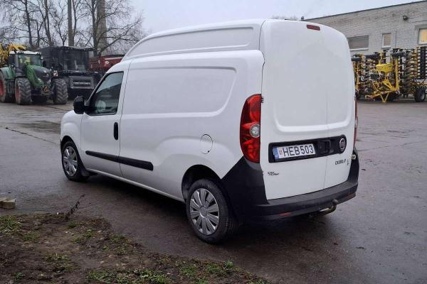 Balts Fiat Doblo 2014 Kuršėnai, ar dzinēja tilpumu 1.60 L un nobraukumu 401 tūkst. km par 2500 €, foto 5 vietnē AUTOMOTO.COM.LV