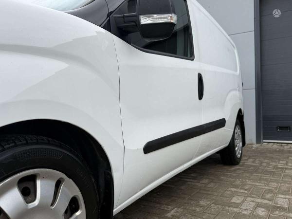 White Fiat Doblo 2014 in Vilnius, with an engine capacity of 1.60 L and mileage of 257 thousand km for 4900 €, photo 6 on AUTOMOTO.COM.LV