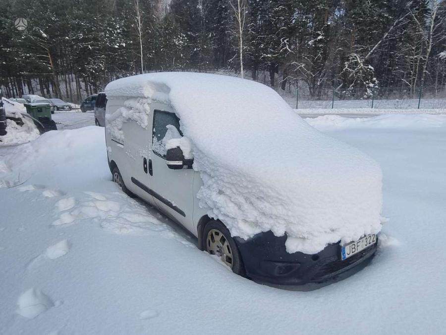 White Fiat Doblo 2015 in Vilnius, with an engine capacity of 1.60 L and mileage of 25 thousand km for 1000 €, photo 2 on AUTOMOTO.COM.LV