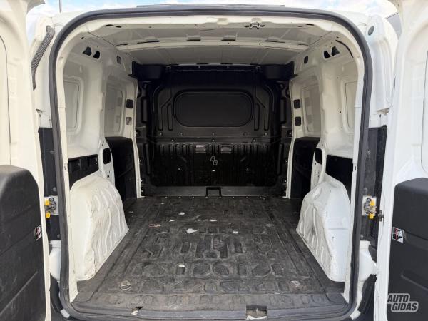 Balts Fiat Doblo 2015 Viļņa, ar dzinēja tilpumu 1.60 L un nobraukumu 177 tūkst. km par 2550 €, foto 9 vietnē AUTOMOTO.COM.LV
