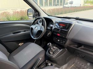 White Fiat Doblo 2015 in Vilnius, with an engine capacity of 1.60 L and mileage of 177 thousand km for 2550 €, photo 15 on AUTOMOTO.COM.LV