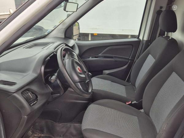 White Fiat Doblo 2016 in Kaunas, with an engine capacity of 1.30 L and mileage of 191 thousand km for 4220 €, photo 6 on AUTOMOTO.COM.LV