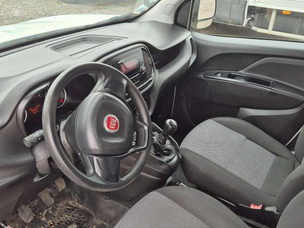 White Fiat Doblo 2016 in Kaunas, with an engine capacity of 1.30 L and mileage of 191 thousand km for 4220 €, photo 7 on AUTOMOTO.COM.LV