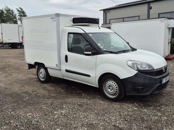 Balts Fiat Doblo 2016 Kauņa, ar dzinēja tilpumu 1.30 L un nobraukumu 191 tūkst. km par 4220 €, foto 4 vietnē AUTOMOTO.COM.LV