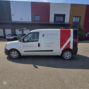 White Fiat Doblo 2016 in Kaunas, with an engine capacity of 1.60 L and mileage of 284 thousand km for 4200 €, photo 3 on AUTOMOTO.COM.LV