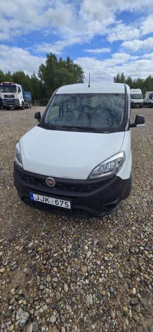 White Fiat Doblo 2016 in Vilnius, with an engine capacity of 1.25 L and mileage of 252 thousand km for 3500 €, photo  on AUTOMOTO.COM.LV