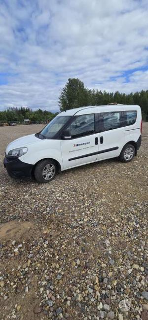 White Fiat Doblo 2016 in Vilnius, with an engine capacity of 1.25 L and mileage of 252 thousand km for 3500 €, photo 3 on AUTOMOTO.COM.LV