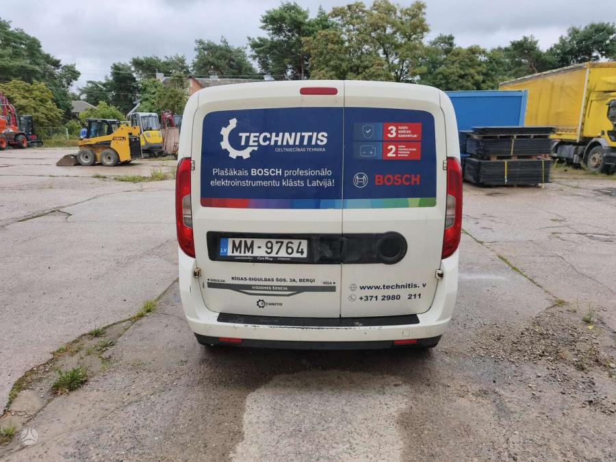 White Fiat Doblo 2016 in Kaunas, with an engine capacity of 1.25 L and mileage of 203 thousand km for 1700 €, photo 5 on AUTOMOTO.COM.LV