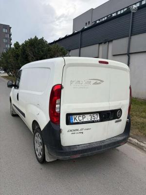 White Fiat Doblo 2017 in Kaunas, with an engine capacity of 1.25 L and mileage of 433 thousand km for 2500 €, photo 4 on AUTOMOTO.COM.LV