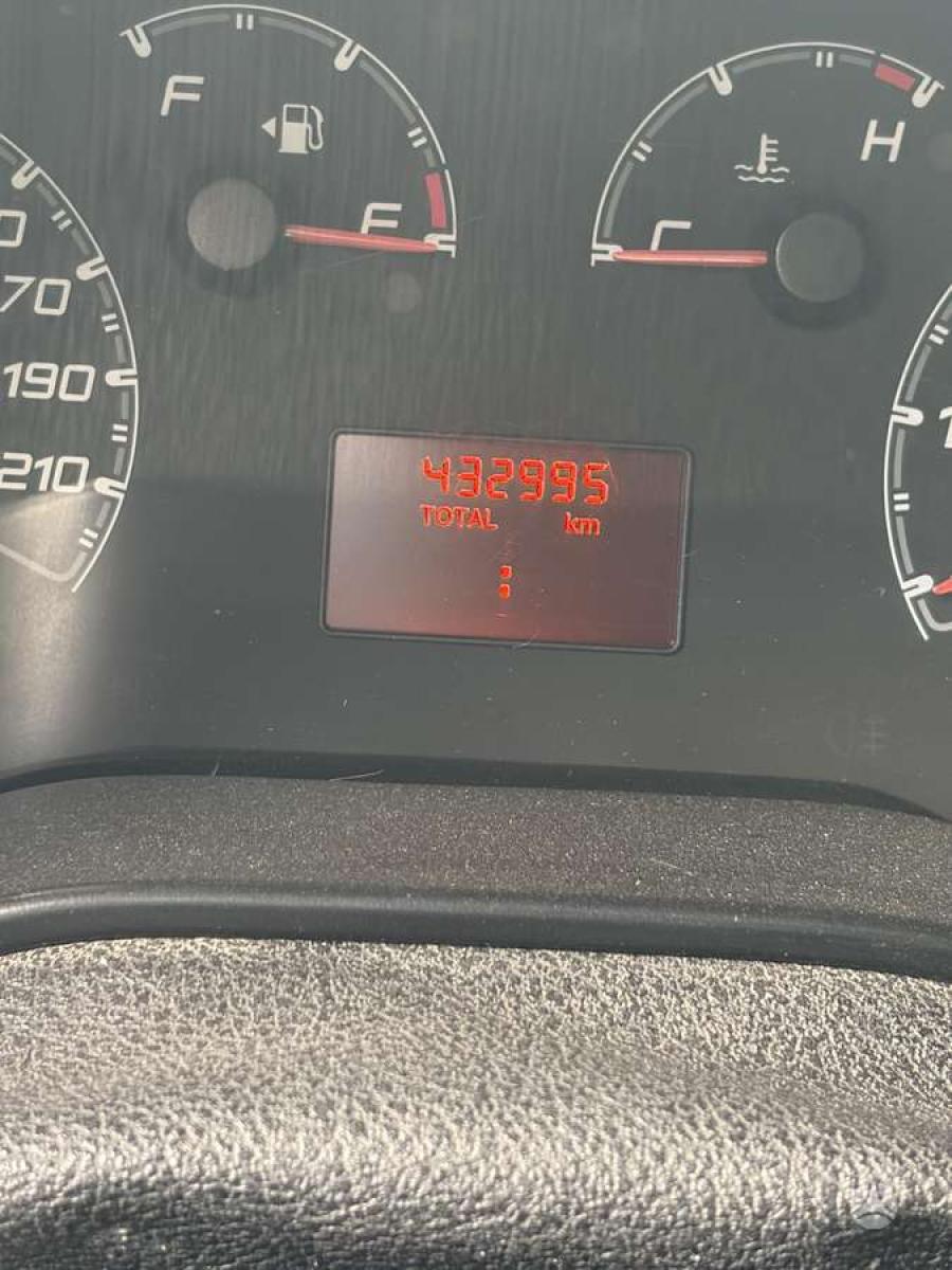White Fiat Doblo 2017 in Kaunas, with an engine capacity of 1.25 L and mileage of 433 thousand km for 2500 €, photo 5 on AUTOMOTO.COM.LV