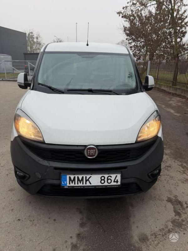 Balts Fiat Doblo 2018 Kauņa, ar dzinēja tilpumu 1.60 L un nobraukumu 146 tūkst. km par 9800 €, foto 5 vietnē AUTOMOTO.COM.LV