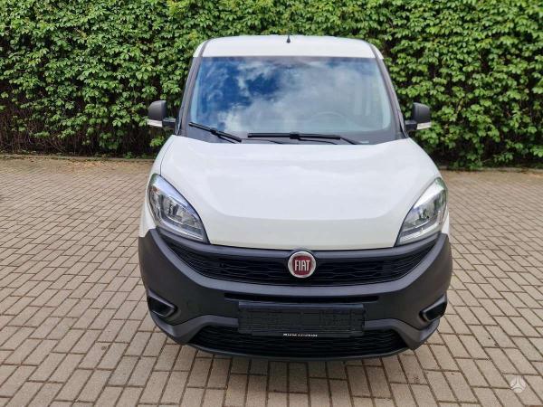 White Fiat Doblo 2019 in Vilnius, with an engine capacity of 1.25 L and mileage of 89 thousand km for 8990 €, photo 2 on AUTOMOTO.COM.LV