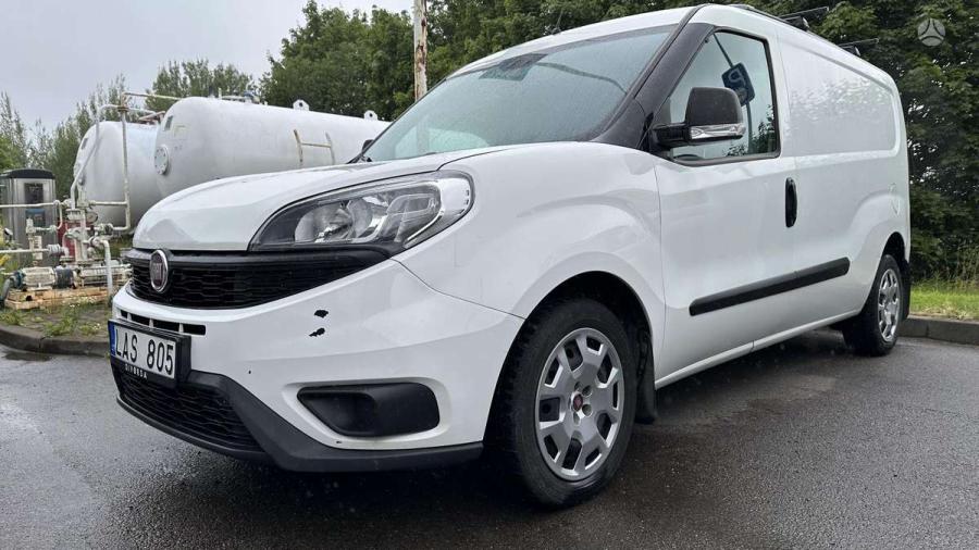 White Fiat Doblo 2019 in Vilnius, with an engine capacity of 1.60 L and mileage of 239 thousand km for 6050 €, photo 13 on AUTOMOTO.COM.LV