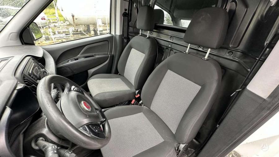 White Fiat Doblo 2019 in Vilnius, with an engine capacity of 1.60 L and mileage of 239 thousand km for 6050 €, photo 16 on AUTOMOTO.COM.LV