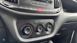 White Fiat Doblo 2019 in Vilnius, with an engine capacity of 1.60 L and mileage of 239 thousand km for 6050 €, photo 21 on AUTOMOTO.COM.LV
