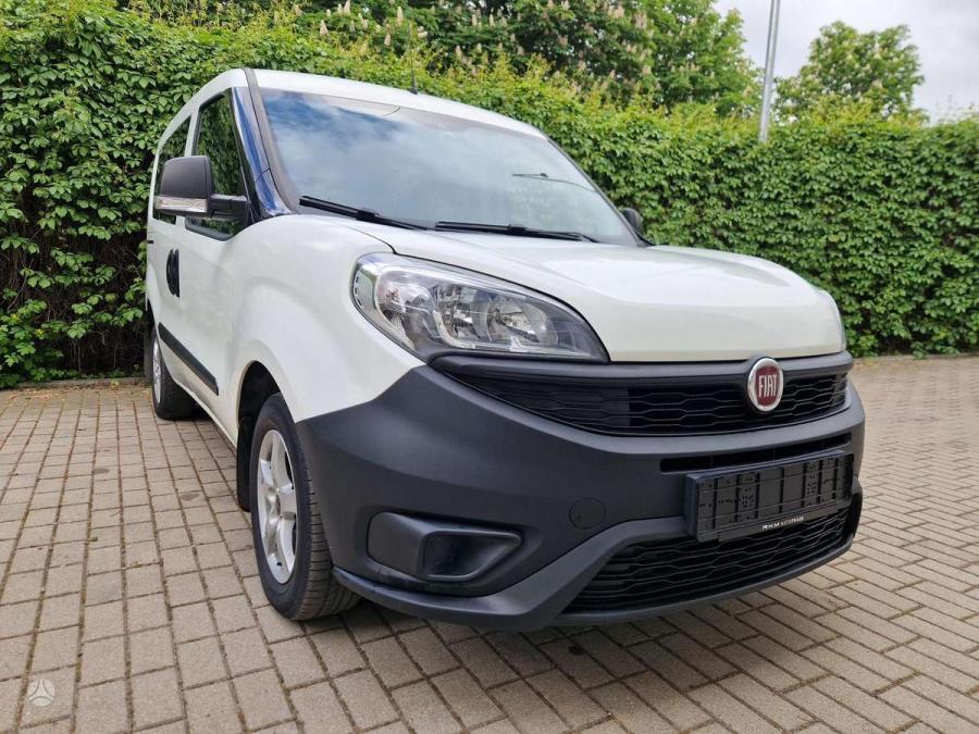 Balts Fiat Doblo 2019 Viļņa, ar dzinēja tilpumu 1.25 L un nobraukumu 89 tūkst. km par 7950 €, foto 1 vietnē AUTOMOTO.COM.LV