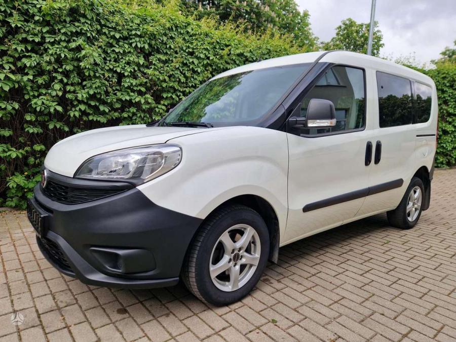 Balts Fiat Doblo 2019 Viļņa, ar dzinēja tilpumu 1.25 L un nobraukumu 89 tūkst. km par 7950 €, foto 4 vietnē AUTOMOTO.COM.LV