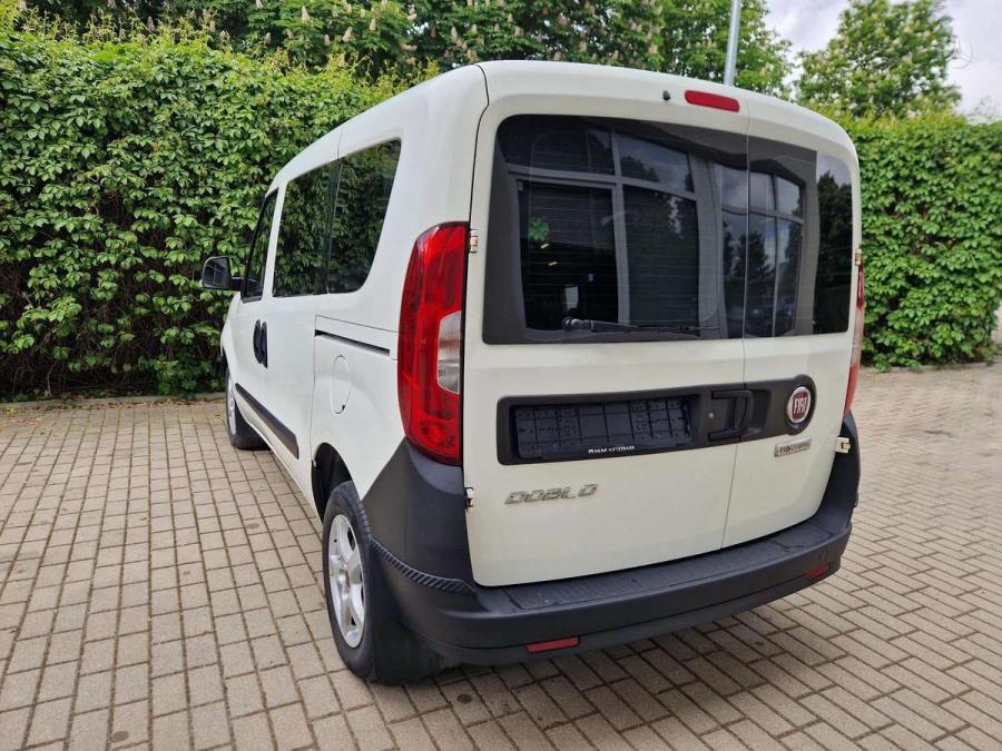Balts Fiat Doblo 2019 Viļņa, ar dzinēja tilpumu 1.25 L un nobraukumu 89 tūkst. km par 7950 €, foto 6 vietnē AUTOMOTO.COM.LV
