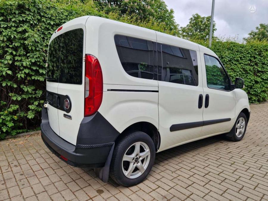 Balts Fiat Doblo 2019 Viļņa, ar dzinēja tilpumu 1.25 L un nobraukumu 89 tūkst. km par 7950 €, foto 8 vietnē AUTOMOTO.COM.LV