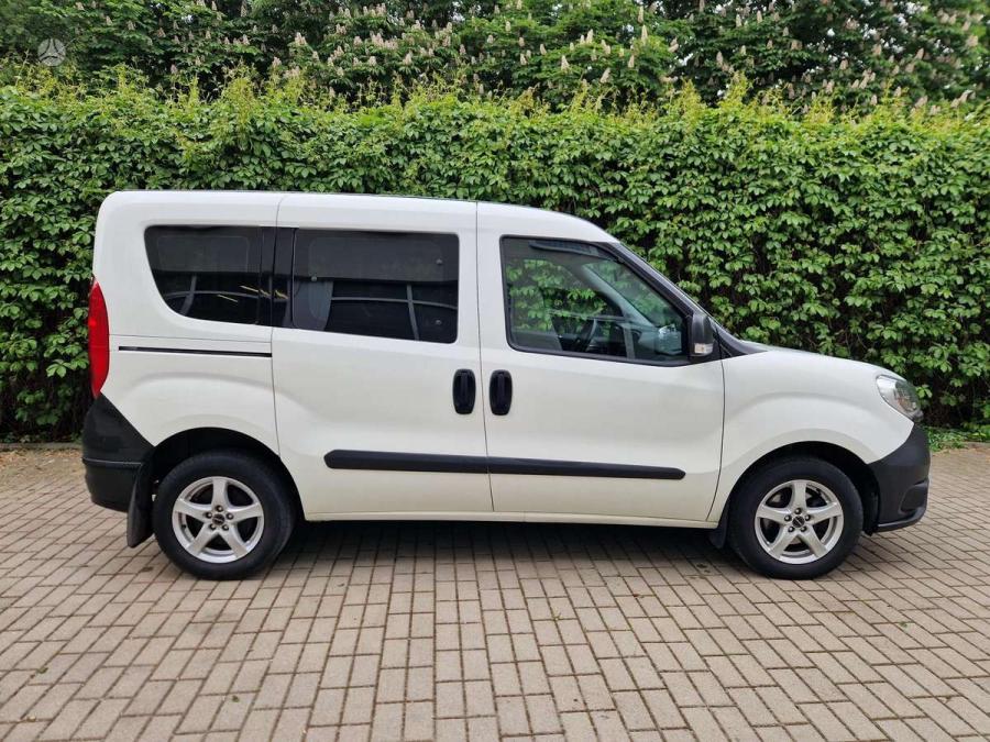 Balts Fiat Doblo 2019 Viļņa, ar dzinēja tilpumu 1.25 L un nobraukumu 89 tūkst. km par 7950 €, foto 9 vietnē AUTOMOTO.COM.LV
