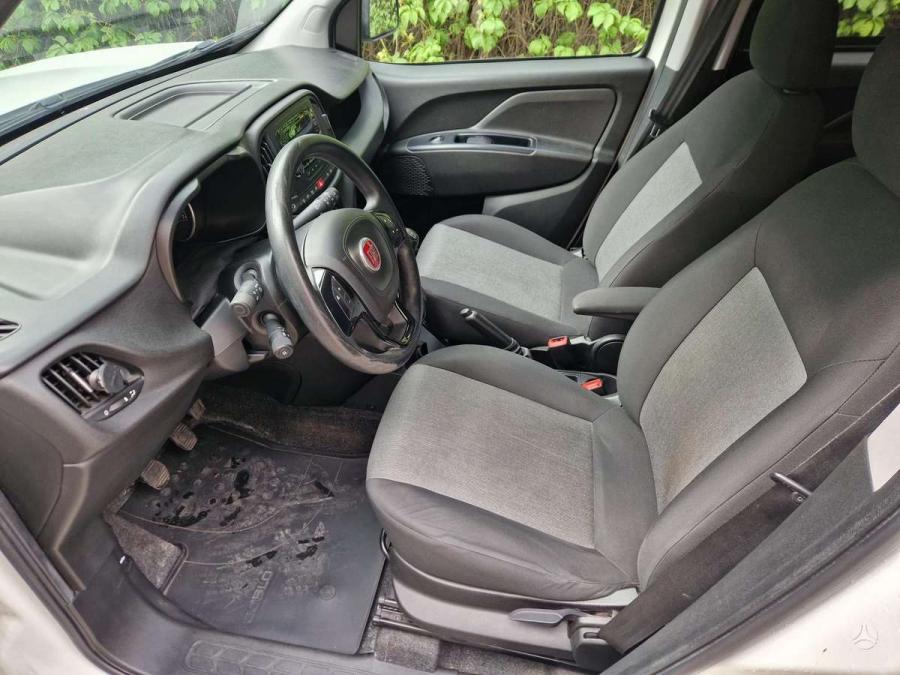 Balts Fiat Doblo 2019 Viļņa, ar dzinēja tilpumu 1.25 L un nobraukumu 89 tūkst. km par 7950 €, foto 10 vietnē AUTOMOTO.COM.LV