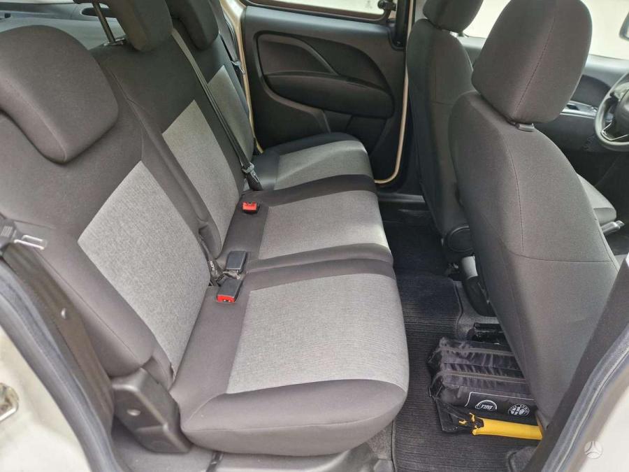 Balts Fiat Doblo 2019 Viļņa, ar dzinēja tilpumu 1.25 L un nobraukumu 89 tūkst. km par 7950 €, foto 15 vietnē AUTOMOTO.COM.LV