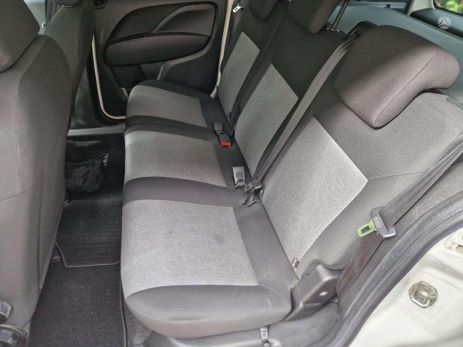 Balts Fiat Doblo 2019 Viļņa, ar dzinēja tilpumu 1.25 L un nobraukumu 89 tūkst. km par 7950 €, foto 16 vietnē AUTOMOTO.COM.LV
