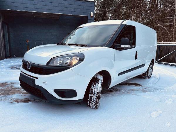 White Fiat Doblo 2022 in Vilnius, with an engine capacity of 1.25 L and mileage of 91 thousand km for 8900 €, photo 2 on AUTOMOTO.COM.LV