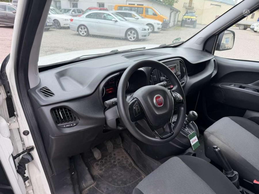 White Fiat Doblo 2023 in Kelme, with an engine capacity of 1.60 L and mileage of 142 thousand km for 7800 €, photo 17 on AUTOMOTO.COM.LV