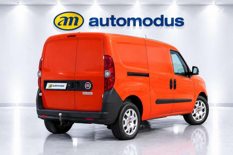 White Fiat Doblo 2023 in Vilnius, with an engine capacity of 1.60 L and mileage of 27 thousand km for 17950 €, photo 3 on AUTOMOTO.COM.LV