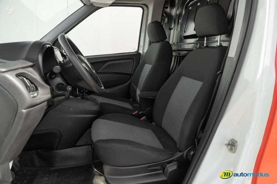 White Fiat Doblo 2023 in Vilnius, with an engine capacity of 1.60 L and mileage of 27 thousand km for 17950 €, photo 9 on AUTOMOTO.COM.LV