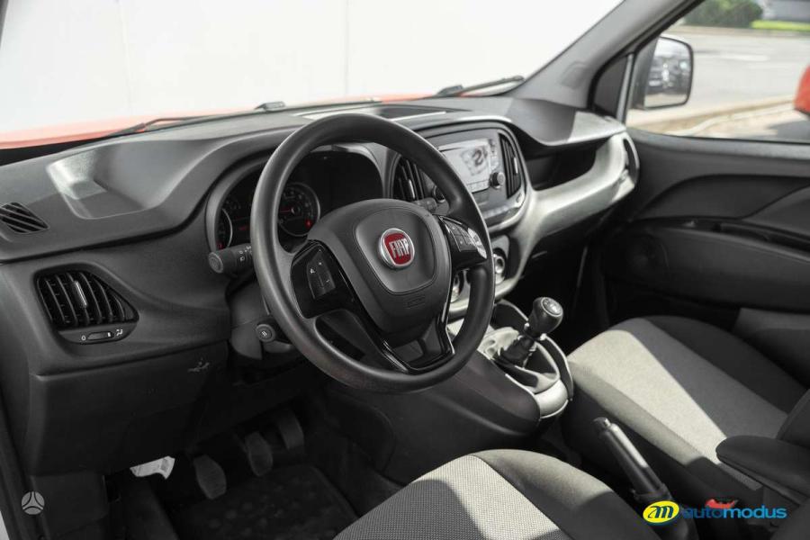 White Fiat Doblo 2023 in Vilnius, with an engine capacity of 1.60 L and mileage of 27 thousand km for 17950 €, photo 10 on AUTOMOTO.COM.LV