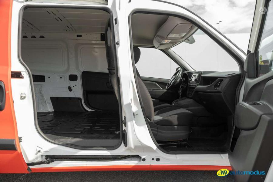 White Fiat Doblo 2023 in Vilnius, with an engine capacity of 1.60 L and mileage of 27 thousand km for 17950 €, photo 16 on AUTOMOTO.COM.LV