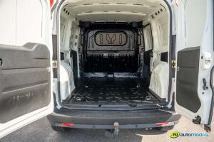 White Fiat Doblo 2023 in Vilnius, with an engine capacity of 1.60 L and mileage of 27 thousand km for 17950 €, photo 18 on AUTOMOTO.COM.LV