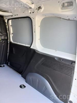 Balts Fiat Doblo 2025 Bauska, ar dzinēja tilpumu 1.50 L un nobraukumu 3 tūkst. km par 19965 €, foto 6 vietnē AUTOMOTO.COM.LV